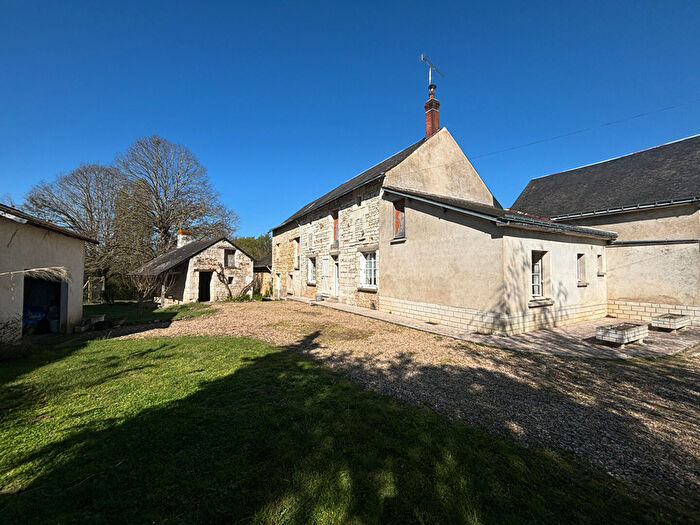 Maison à vendre - Luzé - 5 pièces - 3 chambres