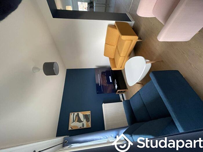 Devant les Ponts, Metz : Appartement 1 pièce à louer