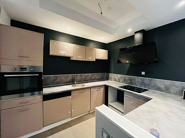 Maison à vendre - Escaudain - 6 pièces - 5 chambres