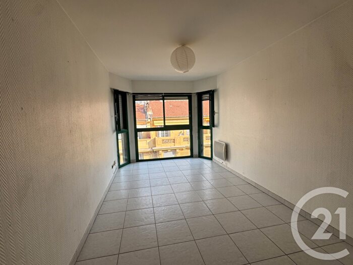 Appartement 2 pièces à Nice, Borriglione, à louer
