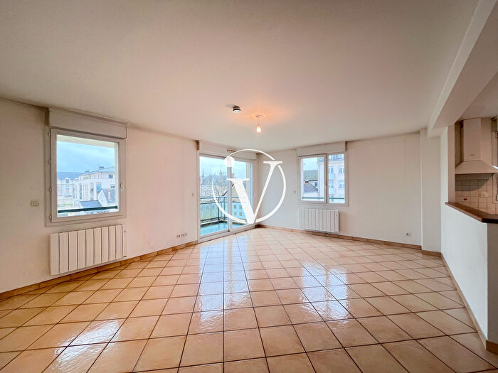 Appartement à louer - Vendôme - 4 pièces - 3 chambres