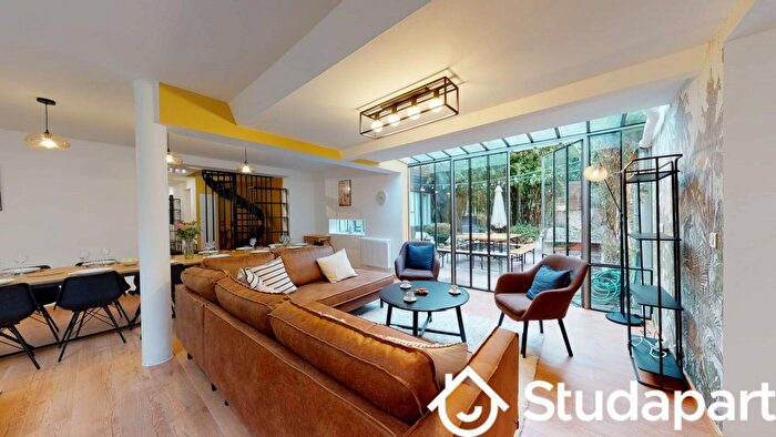 Appartement à louer - Centre Ville Sud, Villejuif - 1 pièce - 3 chambres