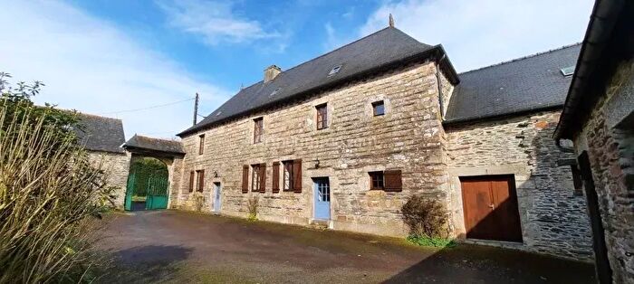 Maison à vendre - Merléac - 6 pièces - 4 chambres