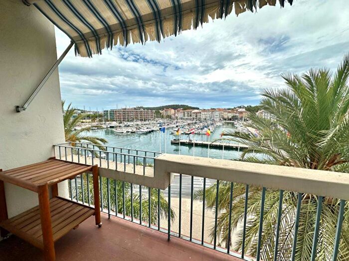 Appartement à louer - Centre Ville-Peyron, La Seyne-sur-Mer - 3 pièces - 2 chambres