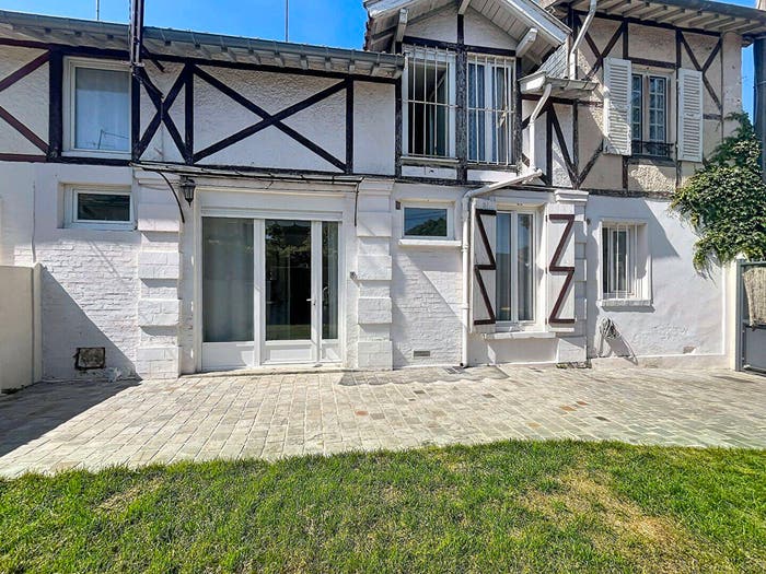 Centre, Le Vésinet : Maison 2 pièces à louer