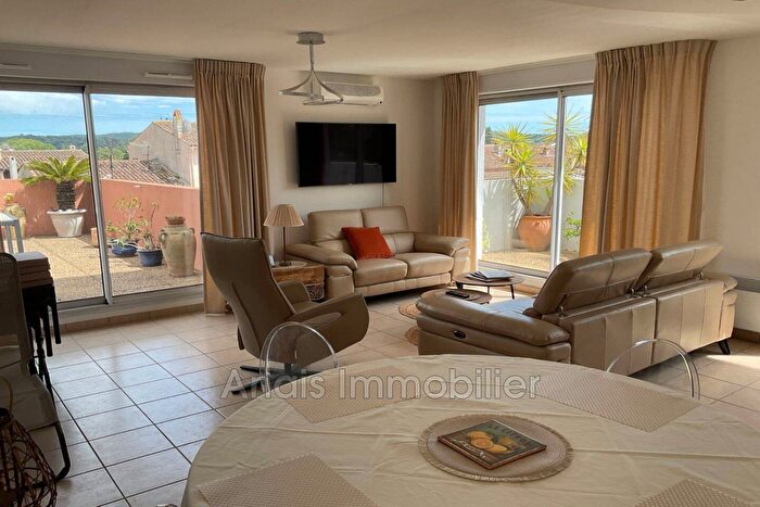 Appartement 4 pièces à louer - Cogolin