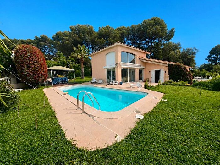 Maison 5 pièces à louer - Les Semboules, Antibes