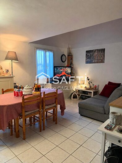 Puget-Ville - Appartement 3 pièces à vendre