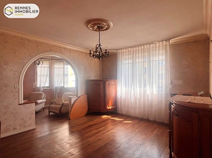 Quartiers Nord-Est, Jeanne d'Arc : Maison 6 pièces à vendre