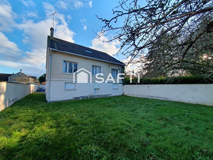 Maison 9 pièces à vendre - Montcourt-Fromonville
