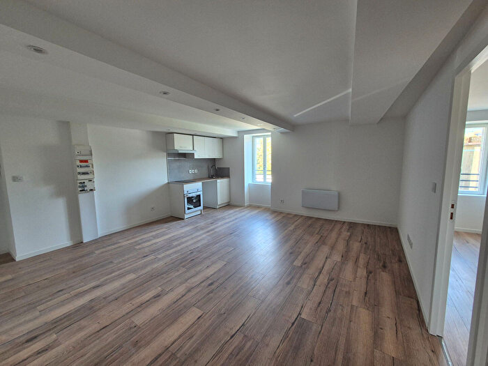 Saint-Amans-Soult - Appartement 3 pièces à louer