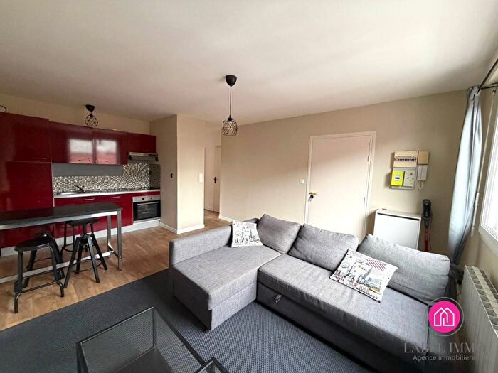 Appartement à louer - Nungesser-La Briquette-Faubourg de Cambrai, Valenciennes - 2 pièces - 1 chambre