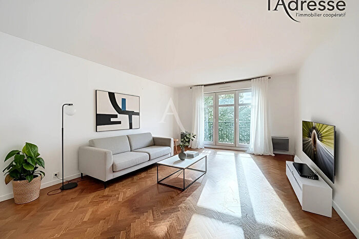 Appartement à vendre - Suresnes, Cité Jardins - 4 pièces - 3 chambres