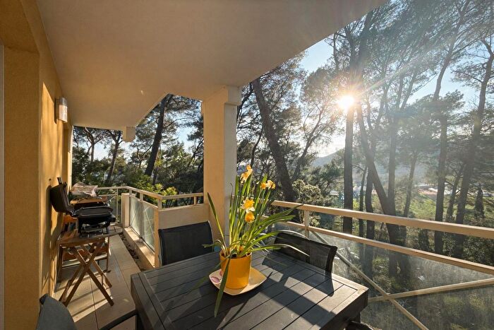 Appartement à vendre - Cannes, Croix des Gardes - 4 pièces - 3 chambres