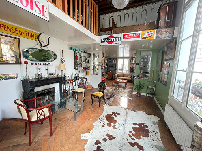 Appartement à vendre - Paris e , Elysée, Madeleine - 6 pièces - 3 chambres