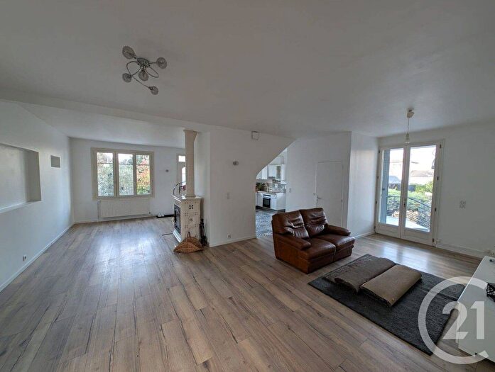 Maison 6 pièces à louer à Corbeil-Essonnes