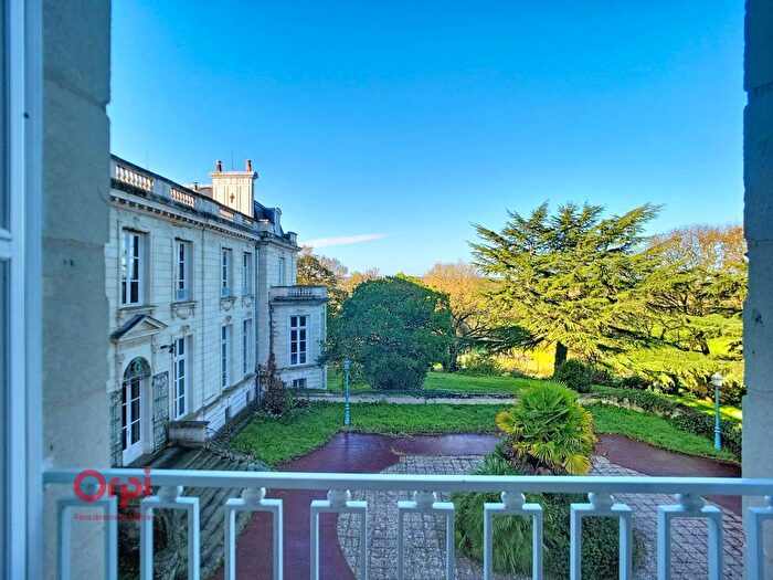 Appartement 4 pièces à Mûrs-Erigné, à louer
