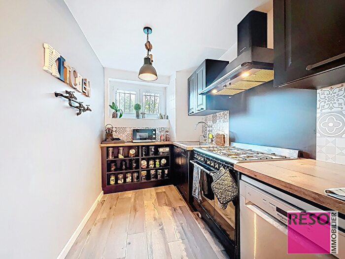 Maison à vendre - Saint-Cergues - 6 pièces - 4 chambres