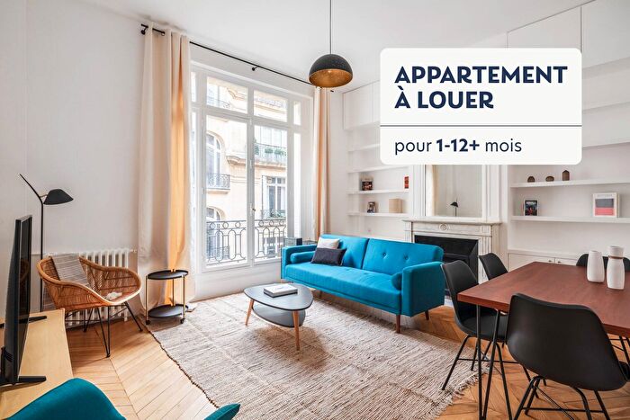 Appartement à louer - Porte Dauphine, Paris ème arrondissement - 2 pièces - 1 chambre