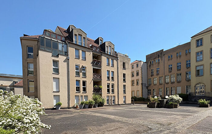 Appartement à vendre - Metz, Ancienne ville - 4 pièces - 2 chambres