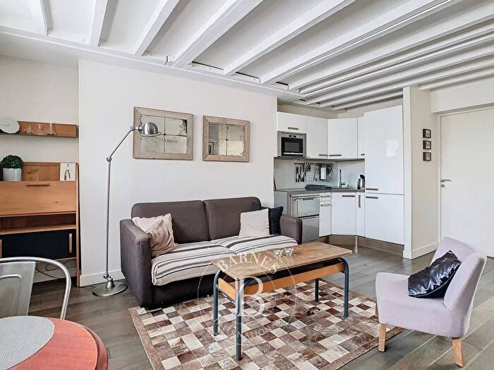 Appartement à louer - Arts et Métiers, Paris ème arrondissement - 2 pièces - 1 chambre