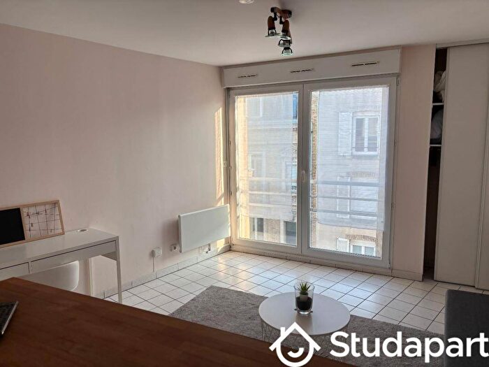 Cernay Jamin-Jean Jaurès-Epinettes, Reims : Appartement 1 pièce à louer