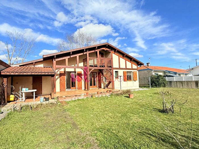 Maison à vendre - Saint-Vincent-de-Tyrosse - 5 pièces - 2 chambres