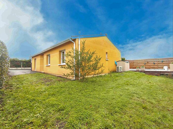 Maison à louer - Castres-Gironde - 5 pièces - 4 chambres