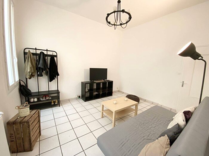 Centre ville, Bordeaux : Appartement 3 pièces à louer