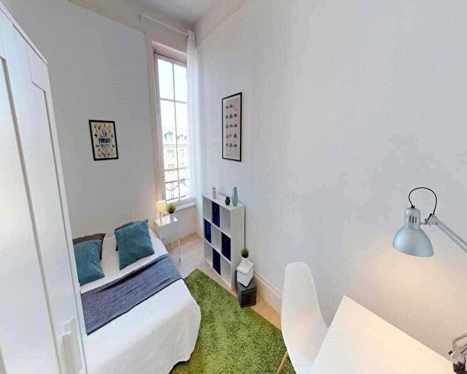 Saint Louis, Lyon 7ème arrondissement : Appartement 1 pièce à louer