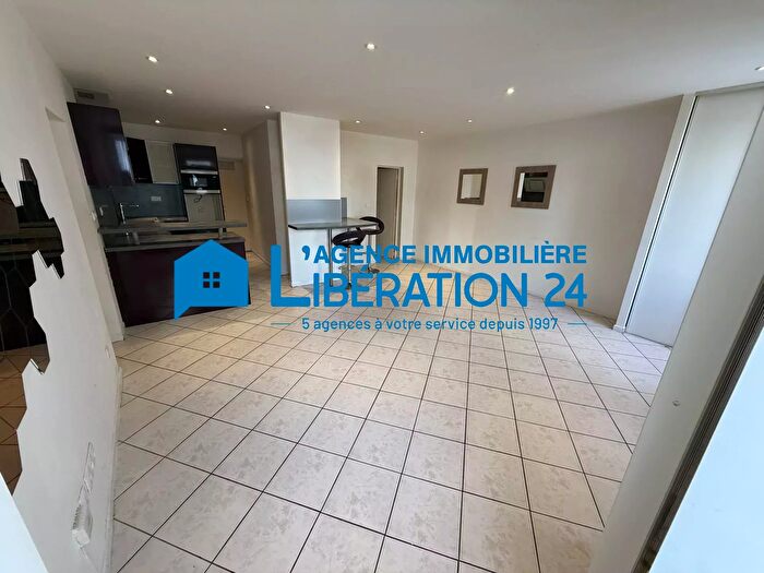 Appartement à vendre - Saint-Chamond, La Valette, Croix Berthaud, Saint-Martin - 4 pièces - 2 chambres