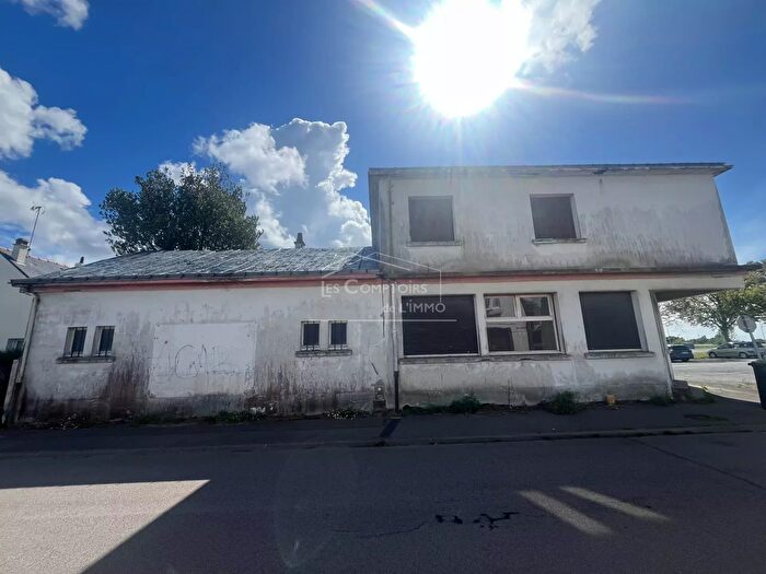 Maison à vendre - Donges - 13 pièces - 7 chambres