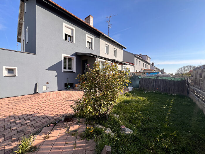 Mulhouse, Cité-Briand : Maison 3 pièces à louer