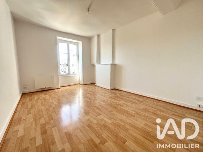 Centre et Ecarts, Évron - Appartement 1 pièce à louer