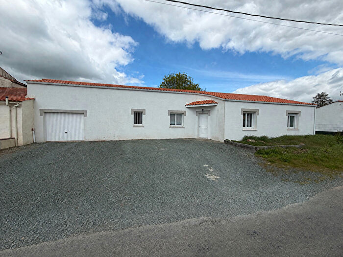 Froidfond : Maison 3 pièces à louer