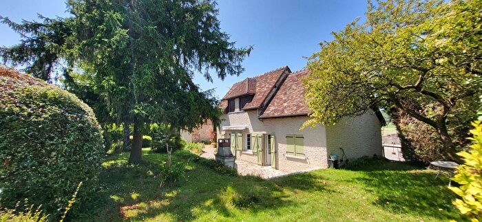 Maison à vendre - La Roche-Posay - 6 pièces - 4 chambres