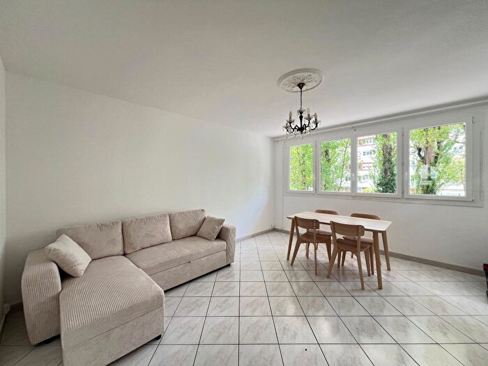 Champigny-sur-Marne, Centre-ville, Coteaux : Appartement 4 pièces à louer