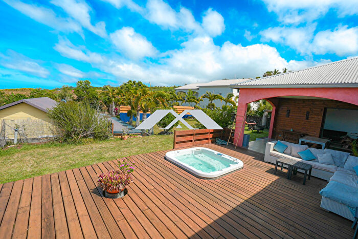 Maison à vendre - Saint-Leu, Piton Saint-Leu, Bois de Nèfles, Plateau - 5 pièces - 4 chambres