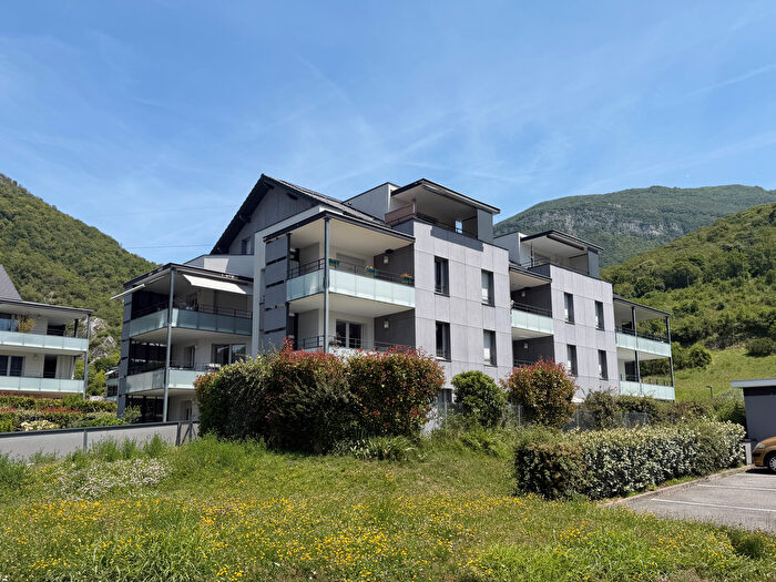 Saint-Jeoire-Prieuré - Appartement 3 pièces à vendre