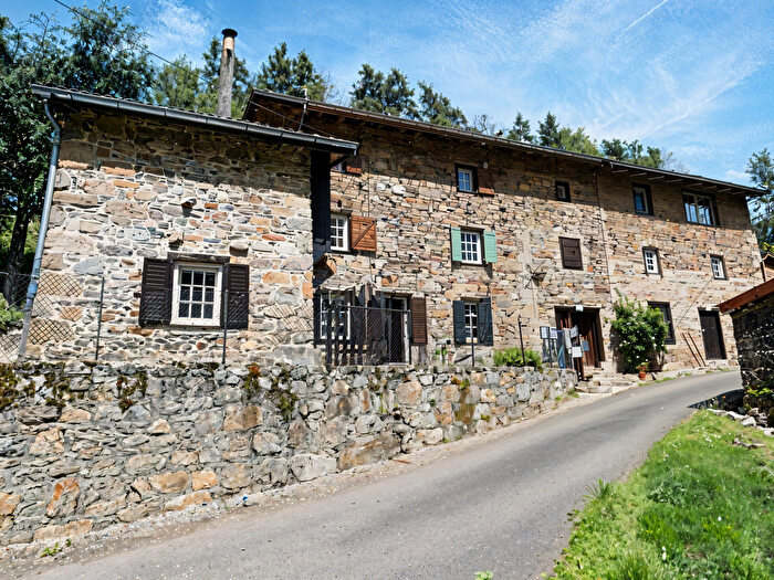 Maison à vendre - Ambert - 15 pièces - 7 chambres