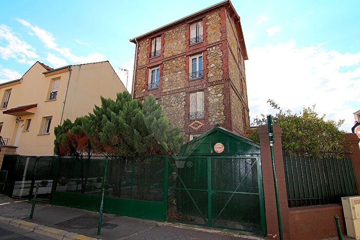 Appartement à vendre - Colombes, Henri Martin Estienne dOrves - 2 pièces - 1 chambre