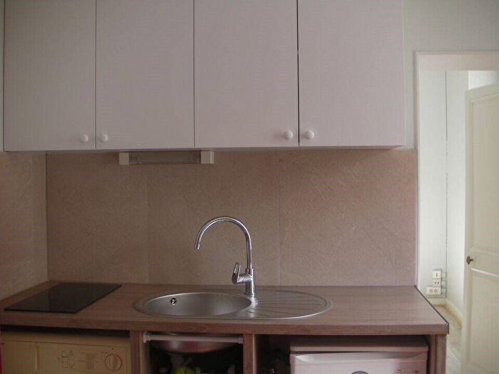 Couronne Centrale, Bourges : Appartement 1 pièce à louer