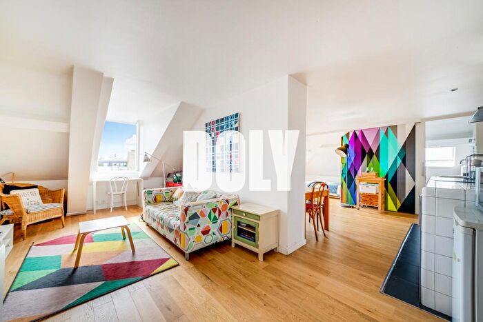 Appartement 4 pièces à vendre à Paris 10ème, Canal Saint-Martin, Jemmapes