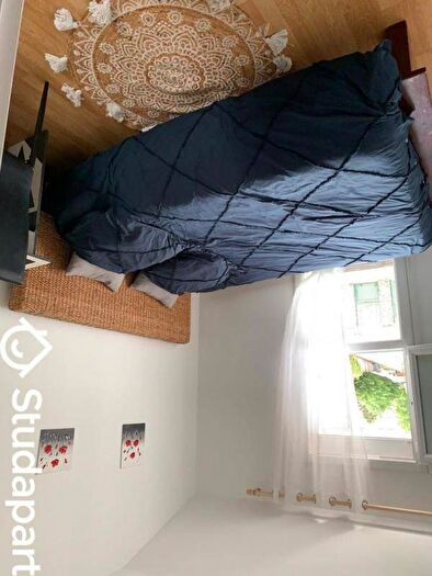 Appartement à louer - Saint Blaise, Carrières-sous-Poissy - 1 pièce - 3 chambres