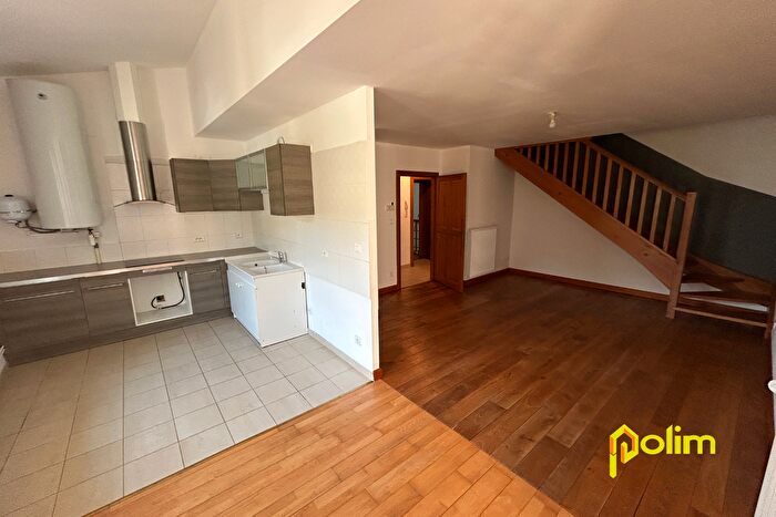 Appartement 6 pièces à louer à Bayonville-sur-Mad