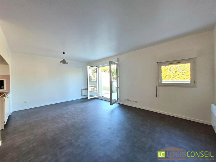 Appartement à louer - Châtenay-Malabry, Justice - 1 pièce