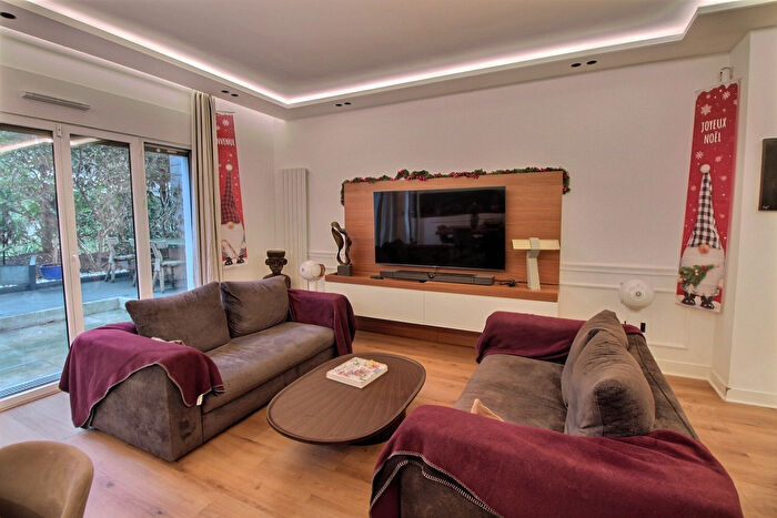 Appartement à vendre - Suresnes, Carnot, Gambetta - 4 pièces - 3 chambres