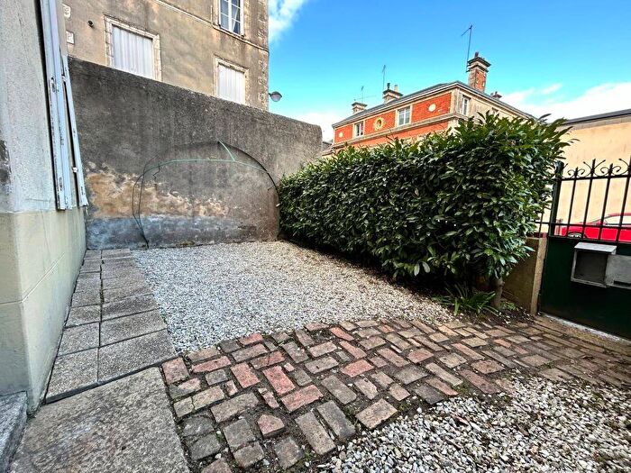 Appartement à louer - Centre Ville-Saint Léonard-Notre-Dame, Alençon - 2 pièces - 1 chambre