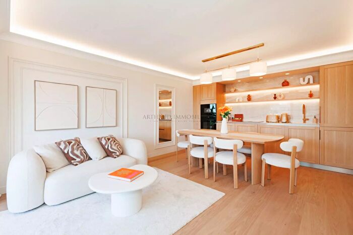 Appartement 3 pièces à Cannes, Californie Pezou, à vendre