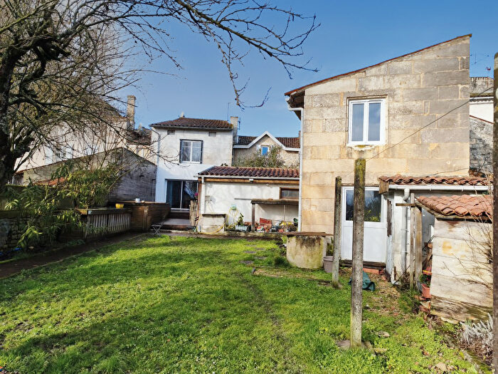 Maison à vendre - Pons - 3 pièces - 2 chambres